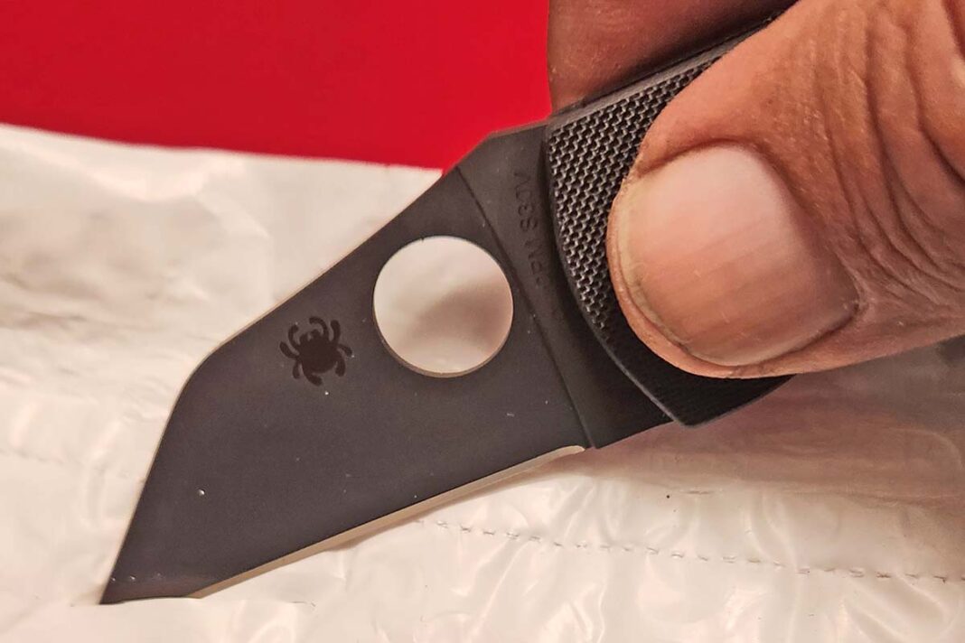Best Minimalist Pocket Knives: Small, But Mighty EDC - BLADE Magazine
