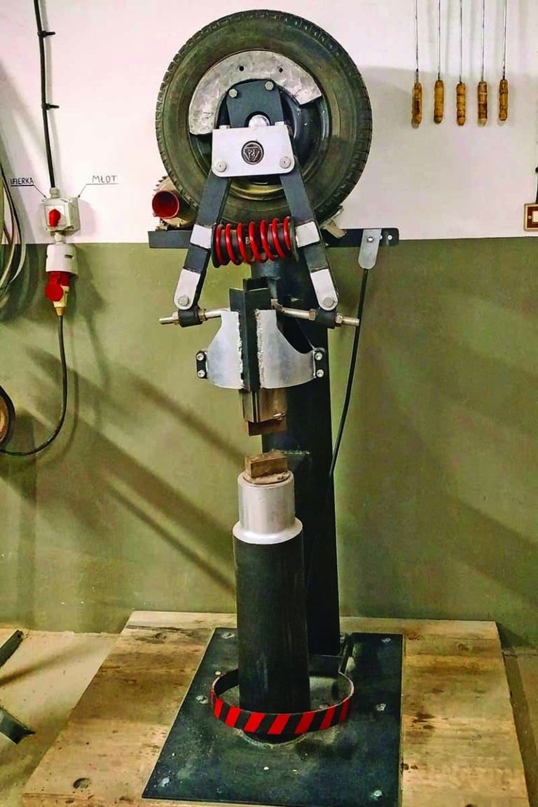 D.I.Y. Power Hammer: Do You Really Need One? - BLADE Magazine